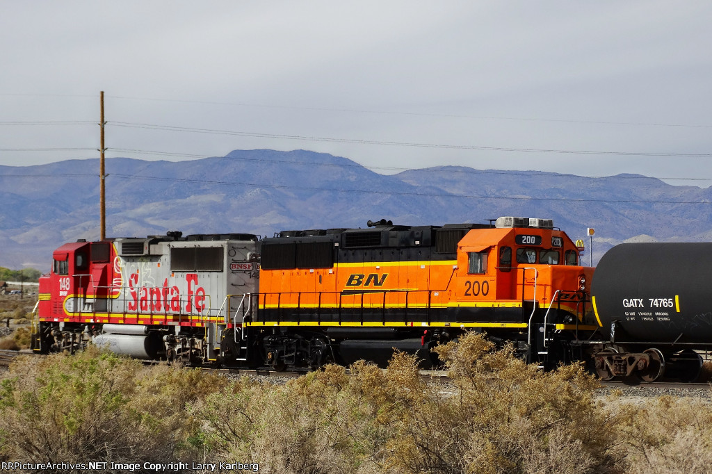 BNSF 148 & 200